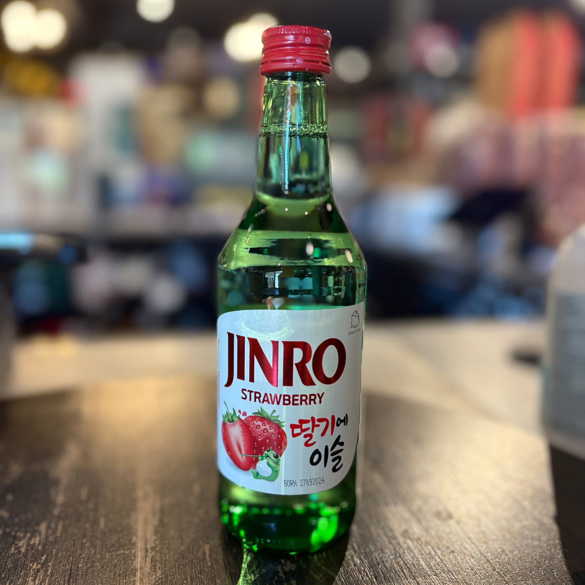 JINRO SOJU STRAWBERRY 26Proof 375ml 진로 소주 딸기 – Hi Proof